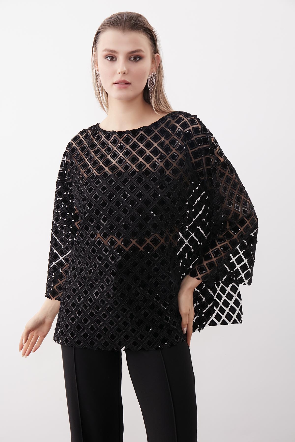 Kayık Yaka Bluz Bluz